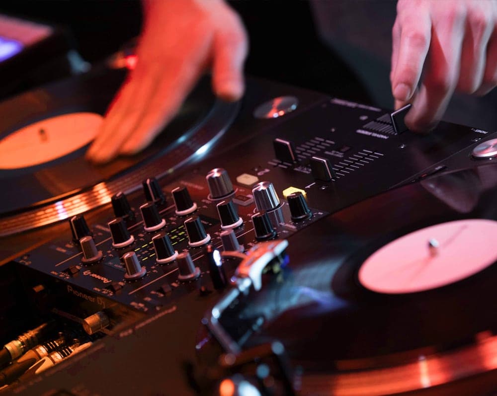 Pioneer DJM 250 mk2 2 Channel DJ Mixer with DVS