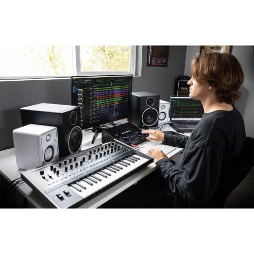 Avid MBOX-Studio Audio Interface and Studio Hub