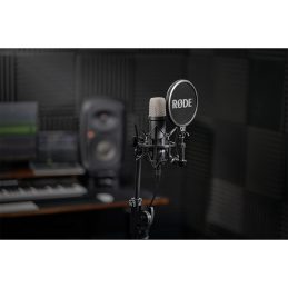 Rode NT1 Signature Studio Condenser Microphone - Black