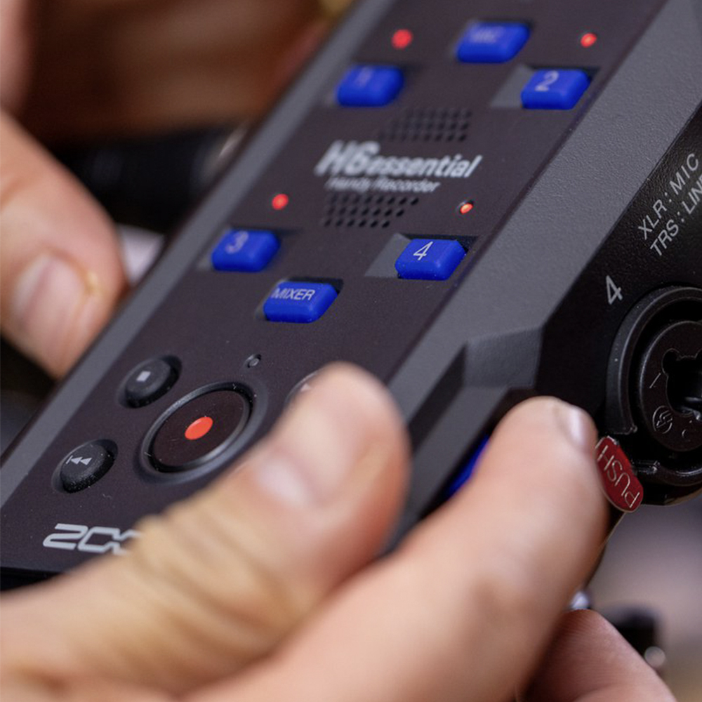 Zoom H6essential 32-Bit Float Portable Field Recorder